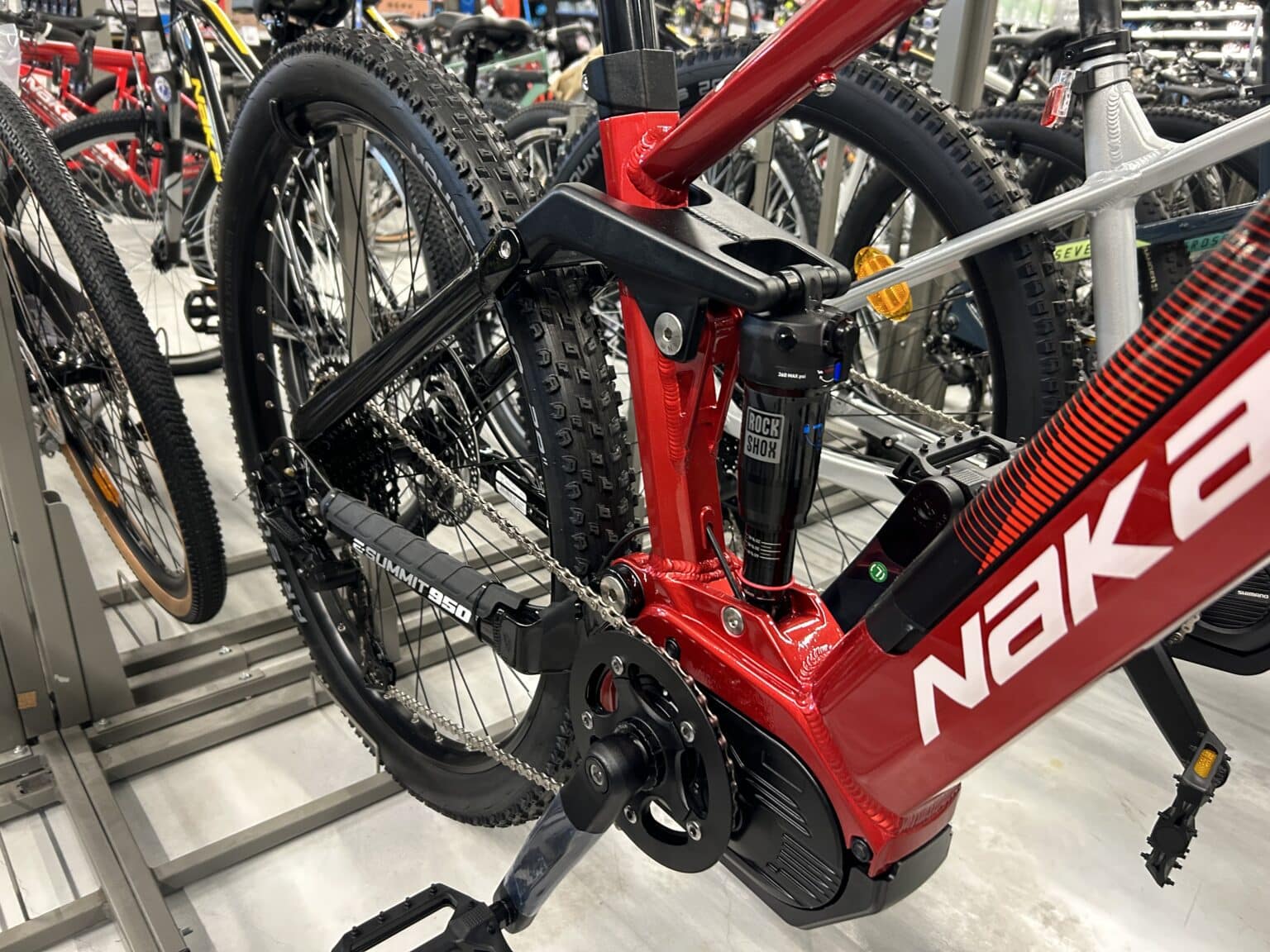 Nakamura E-Summit 950S : Le VTTAE tout-suspendu Interpsort